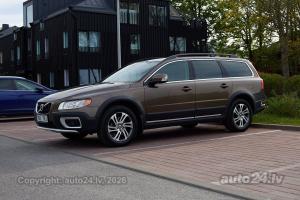Brūns Volvo XC70 2013 Tallina, ar dzinēja tilpumu 2.40 L un nobraukumu 257 tūkst. km par 13000 €, foto  vietnē AUTOMOTO.COM.LV