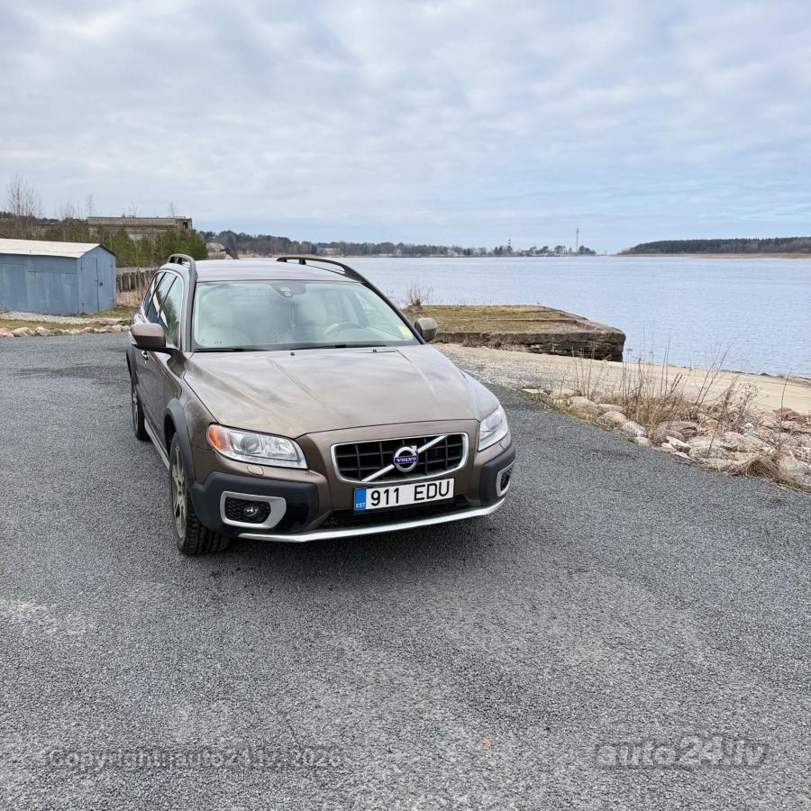 Brūns Volvo XC70 2013 Tallina, ar dzinēja tilpumu 2.40 L un nobraukumu 249 tūkst. km par 9500 €, foto 1 vietnē AUTOMOTO.COM.LV