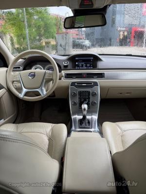 Brown Volvo XC70 2013 in Elva, with an engine capacity of 2.40 L and mileage of 183 thousand km for 15000 €, photo 13 on AUTOMOTO.COM.LV