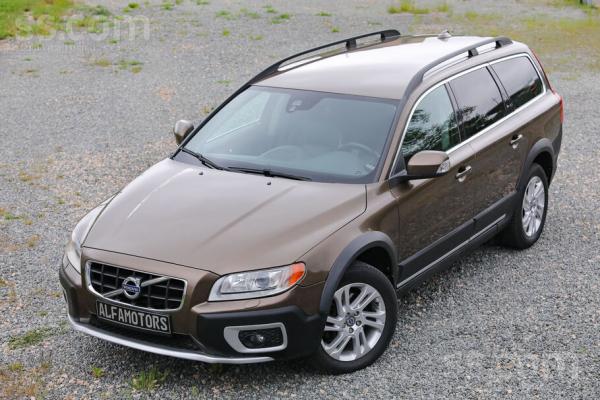 Brown Volvo XC70 2013 in Riga, with an engine capacity of 2.40 L and mileage of 208 thousand km for 9990 €, photo 5 on AUTOMOTO.COM.LV