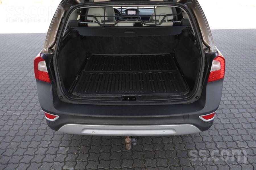 Brūns Volvo XC70 2013 Rīga, ar dzinēja tilpumu 2.00 L un nobraukumu 270 tūkst. km par 7990 €, foto 12 vietnē AUTOMOTO.COM.LV
