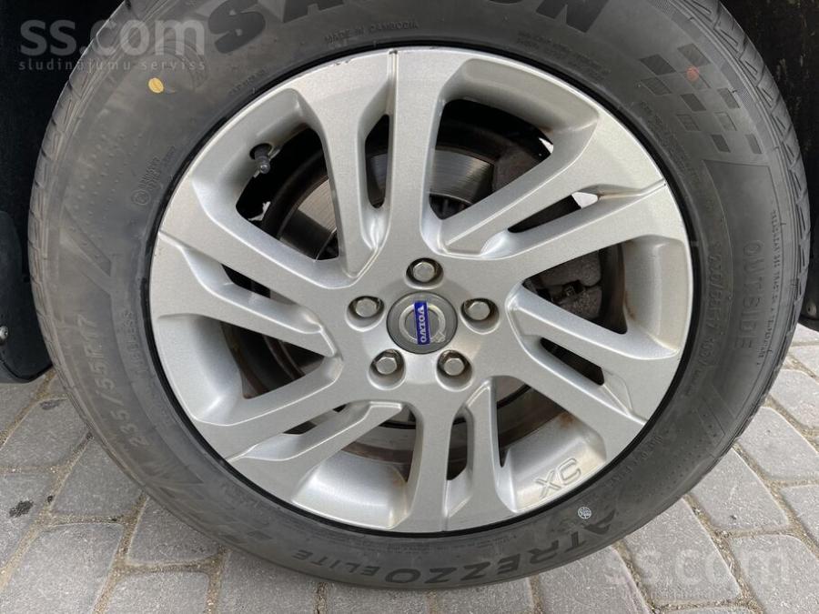 Brown Volvo XC70 2013 in Ventspils, with an engine capacity of 2.00 L and mileage of 252 thousand km for 8990 €, photo 12 on AUTOMOTO.COM.LV