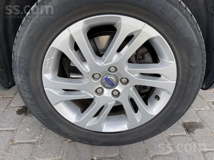Brown Volvo XC70 2013 in Ventspils, with an engine capacity of 2.00 L and mileage of 252 thousand km for 8990 €, photo 14 on AUTOMOTO.COM.LV