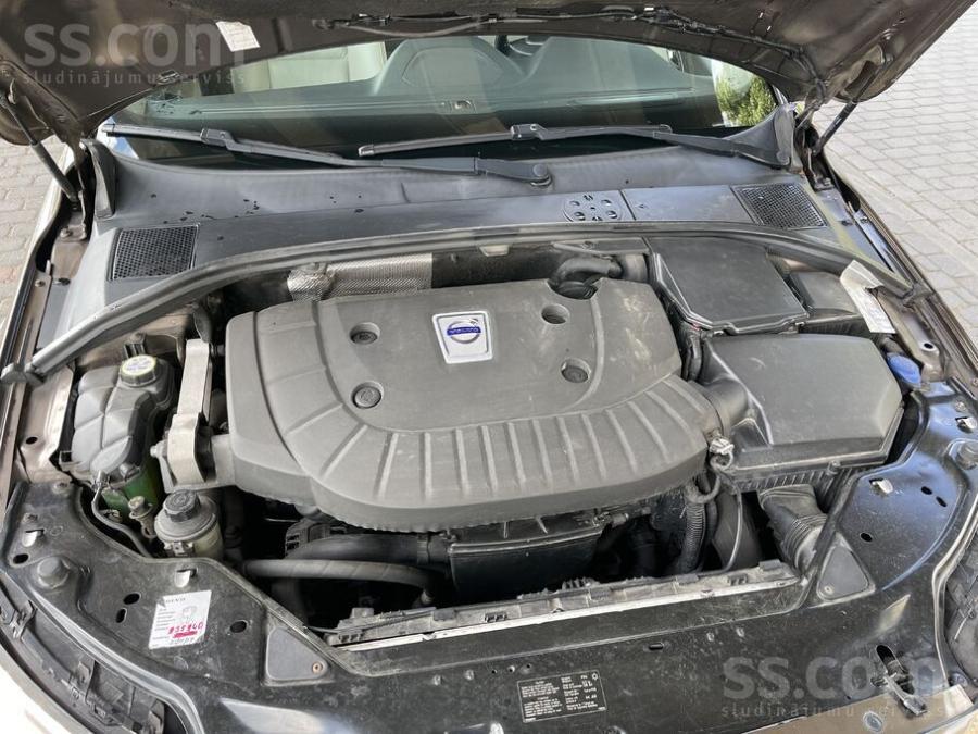 Brown Volvo XC70 2013 in Ventspils, with an engine capacity of 2.00 L and mileage of 252 thousand km for 8990 €, photo 20 on AUTOMOTO.COM.LV