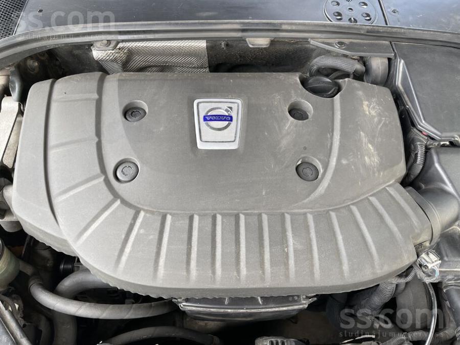 Brown Volvo XC70 2013 in Ventspils, with an engine capacity of 2.00 L and mileage of 252 thousand km for 8990 €, photo 21 on AUTOMOTO.COM.LV