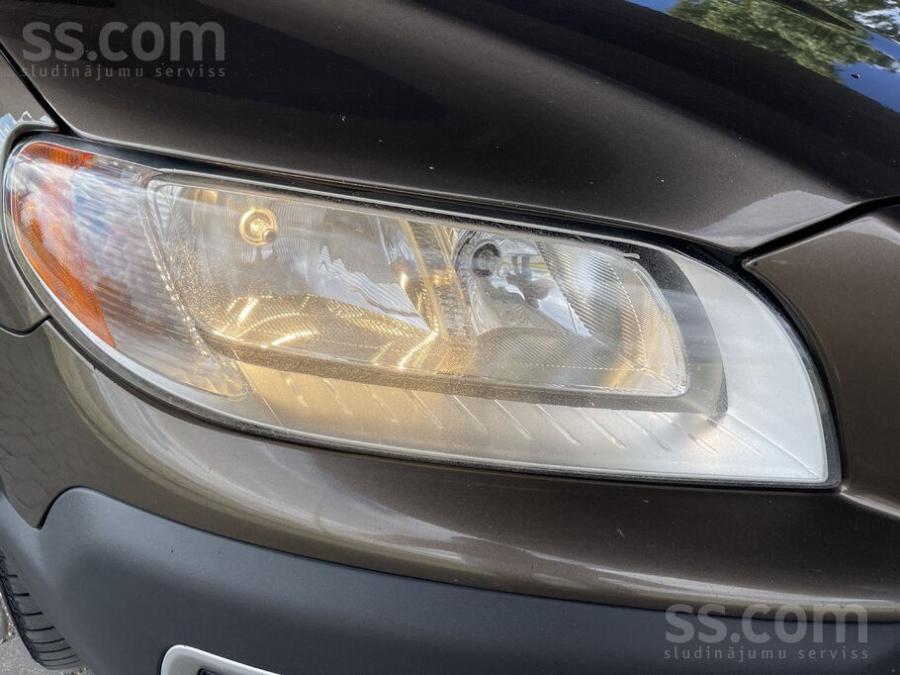 Brown Volvo XC70 2013 in Ventspils, with an engine capacity of 2.00 L and mileage of 252 thousand km for 8990 €, photo 22 on AUTOMOTO.COM.LV