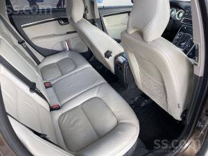 Brown Volvo XC70 2013 in Ventspils, with an engine capacity of 2.00 L and mileage of 252 thousand km for 8990 €, photo 32 on AUTOMOTO.COM.LV
