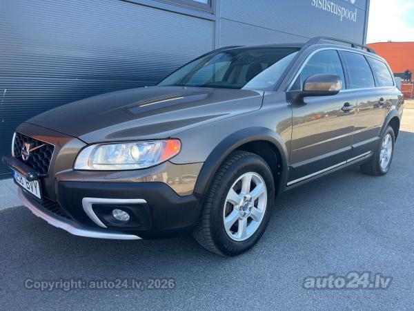 Brūns Volvo XC70 2013 Kuresāre, ar dzinēja tilpumu 2.40 L un nobraukumu 365 tūkst. km par 9990 €, foto 1 vietnē AUTOMOTO.COM.LV