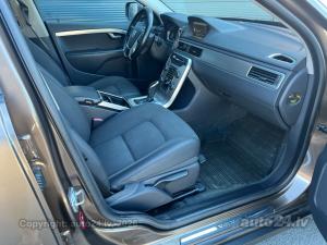 Brūns Volvo XC70 2013 Kuresāre, ar dzinēja tilpumu 2.40 L un nobraukumu 365 tūkst. km par 9990 €, foto 12 vietnē AUTOMOTO.COM.LV