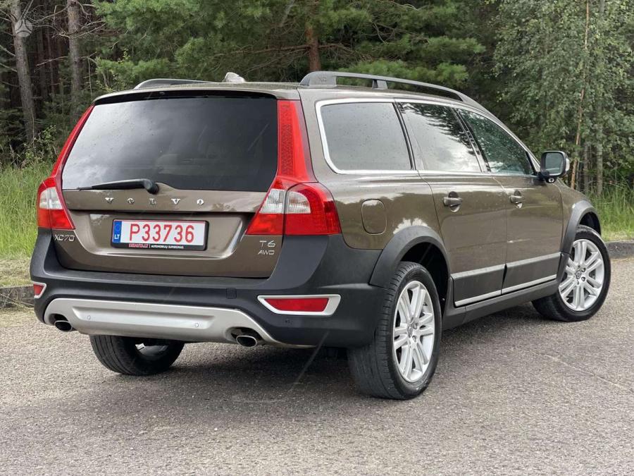 Brūns Volvo XC70 2013 Šauļi, ar dzinēja tilpumu 2.95 L un nobraukumu 234 tūkst. km par 8950 €, foto 7 vietnē AUTOMOTO.COM.LV