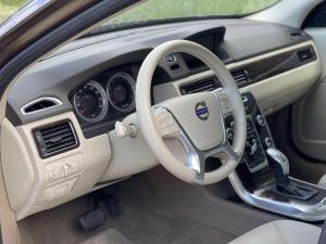 Brūns Volvo XC70 2013 Šauļi, ar dzinēja tilpumu 2.95 L un nobraukumu 234 tūkst. km par 8950 €, foto 10 vietnē AUTOMOTO.COM.LV