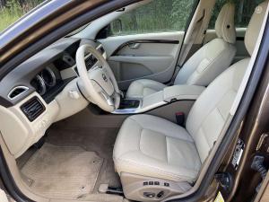Brūns Volvo XC70 2013 Šauļi, ar dzinēja tilpumu 2.95 L un nobraukumu 234 tūkst. km par 8950 €, foto 11 vietnē AUTOMOTO.COM.LV