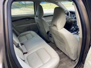 Brūns Volvo XC70 2013 Šauļi, ar dzinēja tilpumu 2.95 L un nobraukumu 234 tūkst. km par 8950 €, foto 20 vietnē AUTOMOTO.COM.LV