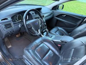 Brūns Volvo XC70 2013 Tallina, ar dzinēja tilpumu 2.40 L un nobraukumu 326 tūkst. km par 10499 €, foto 24 vietnē AUTOMOTO.COM.LV