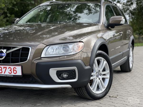 Volvo XC70 2013 in Siauliai on AUTOMOTO.COM.LV Brown Volvo XC70 2013 in Siauliai, with an engine capacity of 3.00 L and mileage of 234 thousand km for 8600 β¬, photo 5 on AUTOMOTO.COM.LV