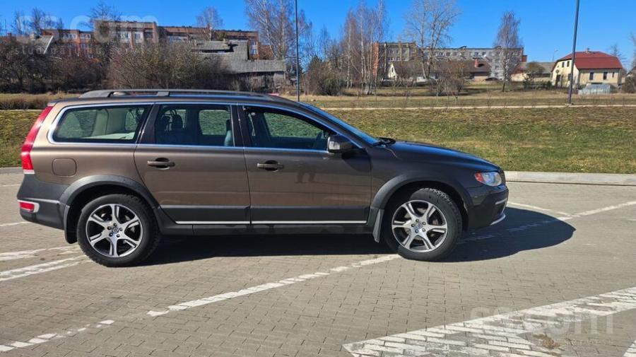Brūns Volvo XC70 2014 Rēzekne, ar dzinēja tilpumu 2.00 L un nobraukumu 306 tūkst. km par 11700 €, foto 7 vietnē AUTOMOTO.COM.LV