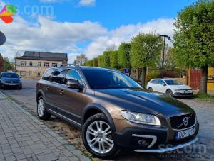 Brown Volvo XC70 2014 in Jelgava, with an engine capacity of 2.40 L and mileage of 212 thousand km for 2600 €, photo 7 on AUTOMOTO.COM.LV