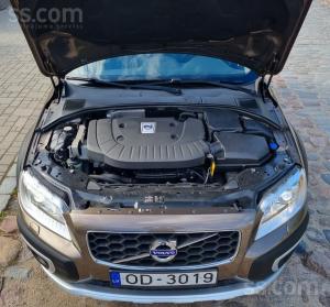 Brūns Volvo XC70 2014 Jelgava, ar dzinēja tilpumu 2.40 L un nobraukumu 212 tūkst. km par 13000 €, foto 35 vietnē AUTOMOTO.COM.LV