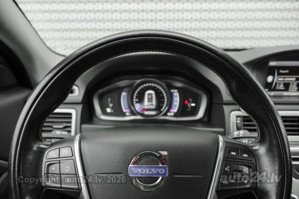 Brown Volvo XC70 2014 in Riga, with an engine capacity of 2.00 L and mileage of 289 thousand km for 9490 €, photo 11 on AUTOMOTO.COM.LV