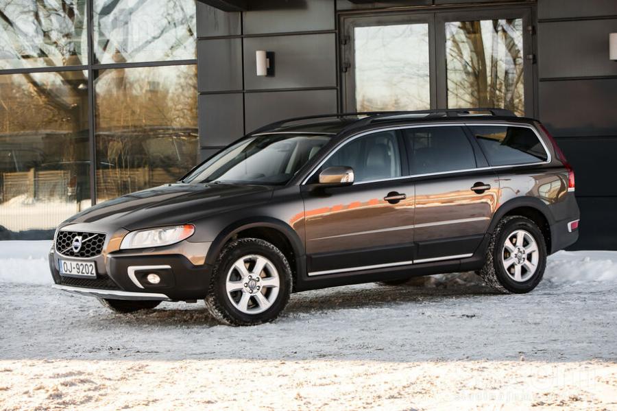 Brūns Volvo XC70 2014 Jelgava, ar dzinēja tilpumu 2.40 L un nobraukumu 0 tūkst. km par 12590 €, foto 1 vietnē AUTOMOTO.COM.LV
