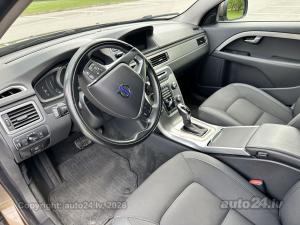 Brūns Volvo XC70 2014 Tallina, ar dzinēja tilpumu 2.40 L un nobraukumu 215 tūkst. km par 14000 €, foto 5 vietnē AUTOMOTO.COM.LV