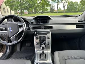 Brūns Volvo XC70 2014 Tallina, ar dzinēja tilpumu 2.40 L un nobraukumu 215 tūkst. km par 14000 €, foto 11 vietnē AUTOMOTO.COM.LV