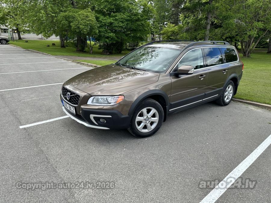 Brūns Volvo XC70 2014 Tallina, ar dzinēja tilpumu 2.40 L un nobraukumu 215 tūkst. km par 14000 €, foto 12 vietnē AUTOMOTO.COM.LV