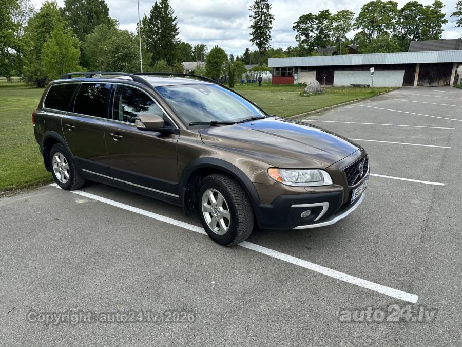 Brūns Volvo XC70 2014 Tallina, ar dzinēja tilpumu 2.40 L un nobraukumu 215 tūkst. km par 14000 €, foto 20 vietnē AUTOMOTO.COM.LV
