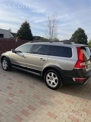 Brūns Volvo XC70 2014 Rīga, ar dzinēja tilpumu 2.00 L un nobraukumu 333 tūkst. km par 8300 €, foto 16 vietnē AUTOMOTO.COM.LV