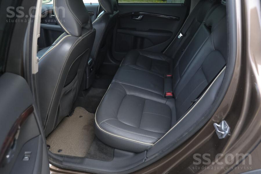 Brūns Volvo XC70 2014 Rīga, ar dzinēja tilpumu 2.00 L un nobraukumu 0 tūkst. km par 8990 €, foto 10 vietnē AUTOMOTO.COM.LV