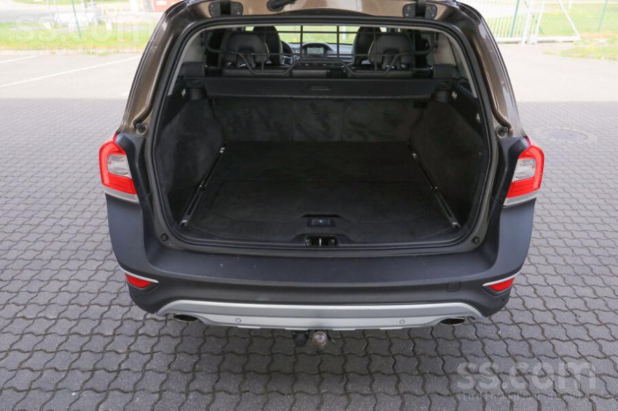 Brūns Volvo XC70 2014 Rīga, ar dzinēja tilpumu 2.00 L un nobraukumu 0 tūkst. km par 8990 €, foto 12 vietnē AUTOMOTO.COM.LV