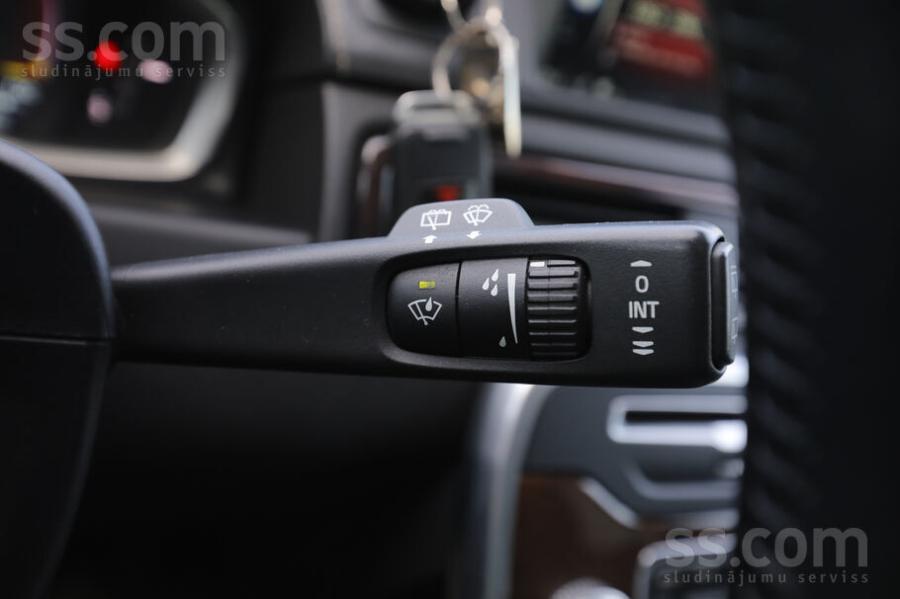Brūns Volvo XC70 2014 Rīga, ar dzinēja tilpumu 2.00 L un nobraukumu 0 tūkst. km par 8990 €, foto 14 vietnē AUTOMOTO.COM.LV
