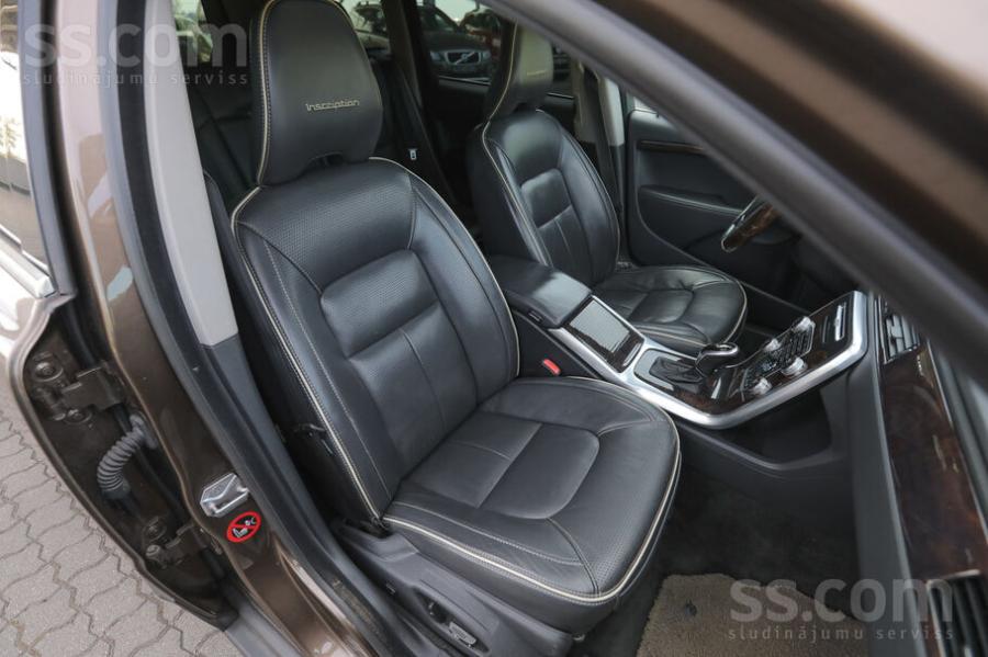Brūns Volvo XC70 2014 Rīga, ar dzinēja tilpumu 2.00 L un nobraukumu 0 tūkst. km par 8990 €, foto 20 vietnē AUTOMOTO.COM.LV