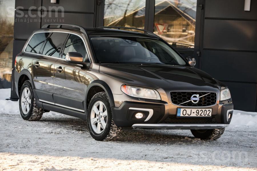 Brown Volvo XC70 2014 in Jelgava, with an engine capacity of 2.40 L and mileage of 0 thousand km for 11490 €, photo 6 on AUTOMOTO.COM.LV