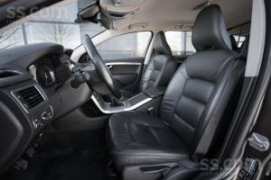 Brown Volvo XC70 2014 in Jelgava, with an engine capacity of 2.40 L and mileage of 0 thousand km for 11490 €, photo 16 on AUTOMOTO.COM.LV