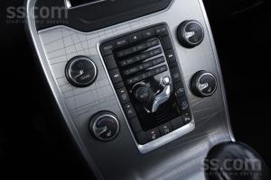 Brown Volvo XC70 2014 in Jelgava, with an engine capacity of 2.40 L and mileage of 0 thousand km for 11490 €, photo 22 on AUTOMOTO.COM.LV