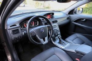 Brown Volvo XC70 2014 in Riga, with an engine capacity of 2.40 L and mileage of 0 thousand km for 14850 €, photo 11 on AUTOMOTO.COM.LV