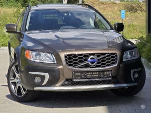 Brown Volvo XC70 2014 in Vilnius, with an engine capacity of 2.40 L and mileage of 234 thousand km for 14700 €, photo 3 on AUTOMOTO.COM.LV