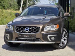 Brown Volvo XC70 2014 in Vilnius, with an engine capacity of 2.40 L and mileage of 234 thousand km for 14700 €, photo 5 on AUTOMOTO.COM.LV