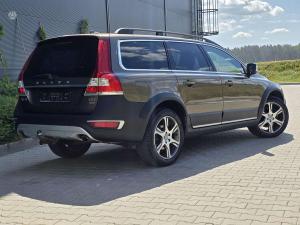 Brown Volvo XC70 2014 in Vilnius, with an engine capacity of 2.40 L and mileage of 234 thousand km for 14700 €, photo 6 on AUTOMOTO.COM.LV