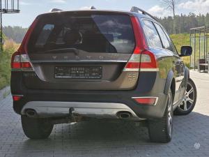 Brown Volvo XC70 2014 in Vilnius, with an engine capacity of 2.40 L and mileage of 234 thousand km for 14700 €, photo 7 on AUTOMOTO.COM.LV