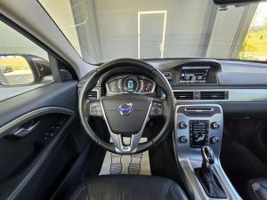Brown Volvo XC70 2014 in Vilnius, with an engine capacity of 2.40 L and mileage of 234 thousand km for 14700 €, photo 12 on AUTOMOTO.COM.LV