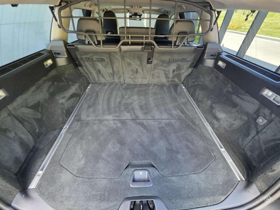 Brown Volvo XC70 2014 in Vilnius, with an engine capacity of 2.40 L and mileage of 234 thousand km for 14700 €, photo 27 on AUTOMOTO.COM.LV
