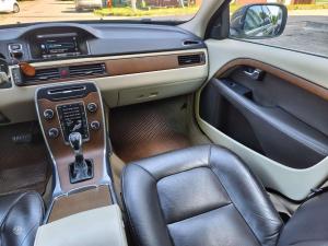 Brown Volvo XC70 2014 in Siauliai, with an engine capacity of 2.00 L and mileage of 339 thousand km for 8600 €, photo 12 on AUTOMOTO.COM.LV