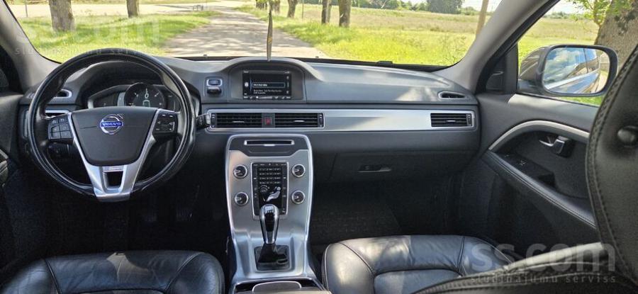 Brūns Volvo XC70 2014 Talsi, ar dzinēja tilpumu 2.00 L un nobraukumu 296 tūkst. km par 9900 €, foto 10 vietnē AUTOMOTO.COM.LV