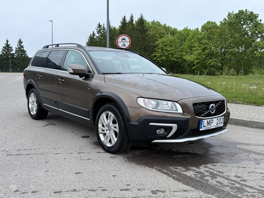 Brūns Volvo XC70 2014 Ukmergė, ar dzinēja tilpumu 1.97 L un nobraukumu 268 tūkst. km par 7800 €, foto 1 vietnē AUTOMOTO.COM.LV