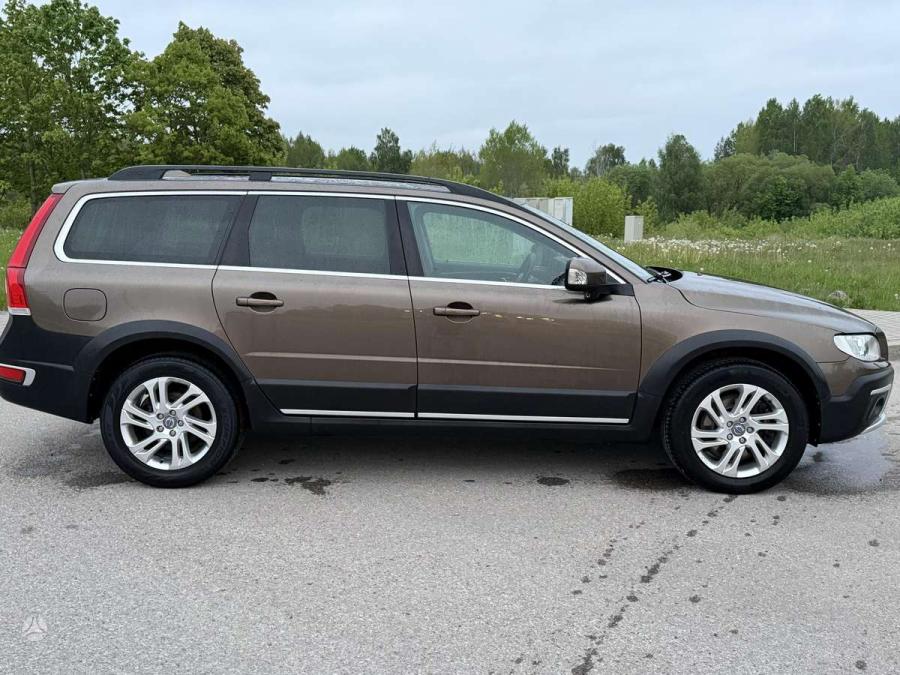 Brūns Volvo XC70 2014 Ukmergė, ar dzinēja tilpumu 1.97 L un nobraukumu 268 tūkst. km par 7800 €, foto 3 vietnē AUTOMOTO.COM.LV