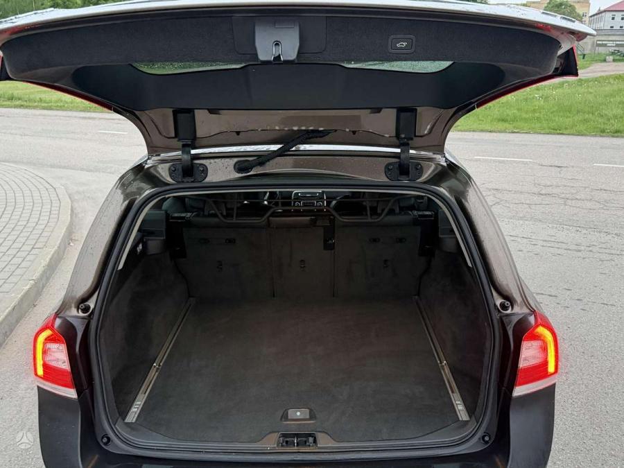 Brūns Volvo XC70 2014 Ukmergė, ar dzinēja tilpumu 1.97 L un nobraukumu 268 tūkst. km par 7800 €, foto 9 vietnē AUTOMOTO.COM.LV