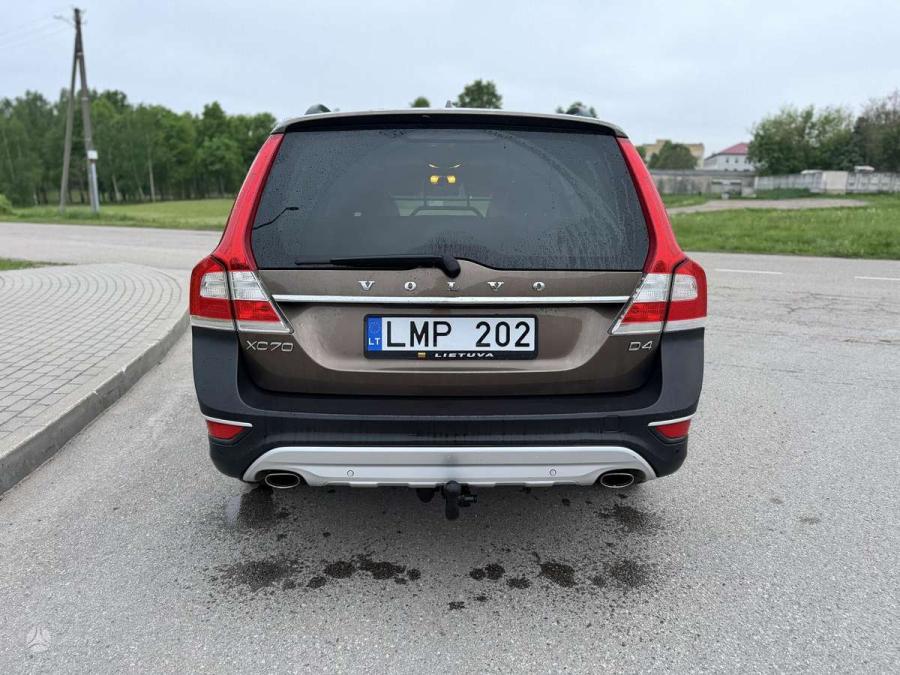 Brūns Volvo XC70 2014 Ukmergė, ar dzinēja tilpumu 1.97 L un nobraukumu 268 tūkst. km par 7800 €, foto 18 vietnē AUTOMOTO.COM.LV