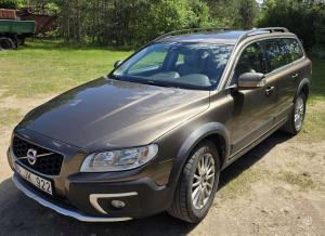 Brown Volvo XC70 2014 in Vilnius, with an engine capacity of 1.97 L and mileage of 308 thousand km for 7500 €, photo  on AUTOMOTO.COM.LV
